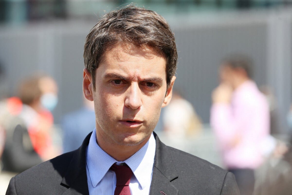 Photo : Gabriel Attal participe à une rencontre avec des jeunes afin de ...