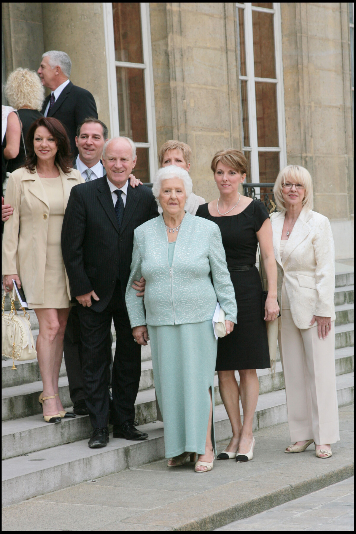 Photo : Céline Dion en famille à l'Elysée, pour recevoir la Légion d ...
