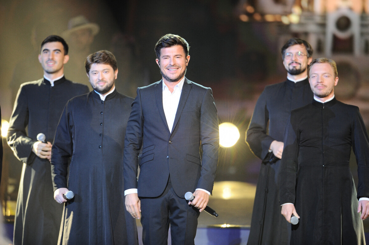 Photo : Exclusif - Vincent Niclo et les Prêtres Orthodoxes - Surprises ... Photo : Exclusif - Vincent Niclo et les Prêtres Orthodoxes - Surprises ...