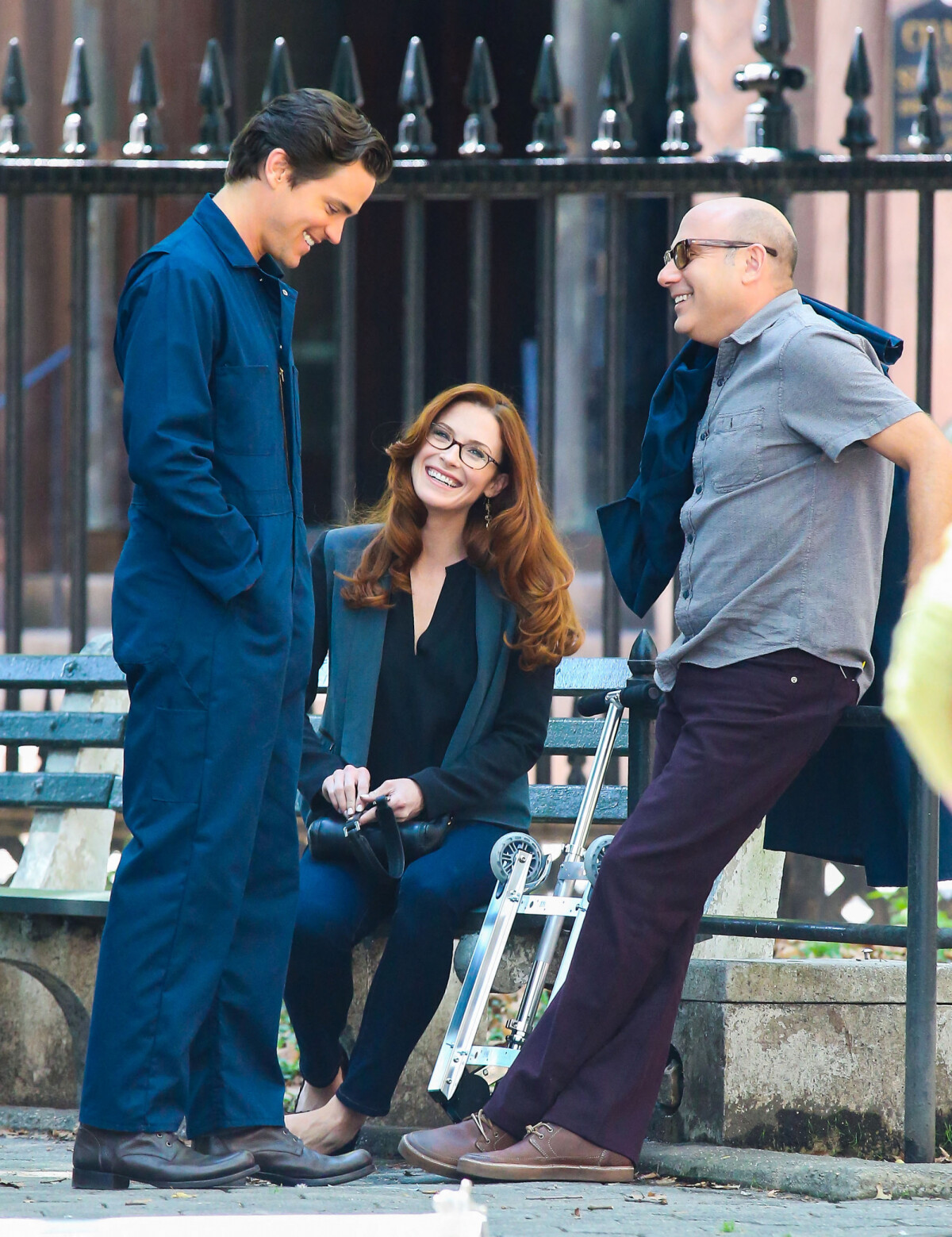 Photo : Matthew Bomer, Bridget Regan, Willie Garson - Tournage de la ...