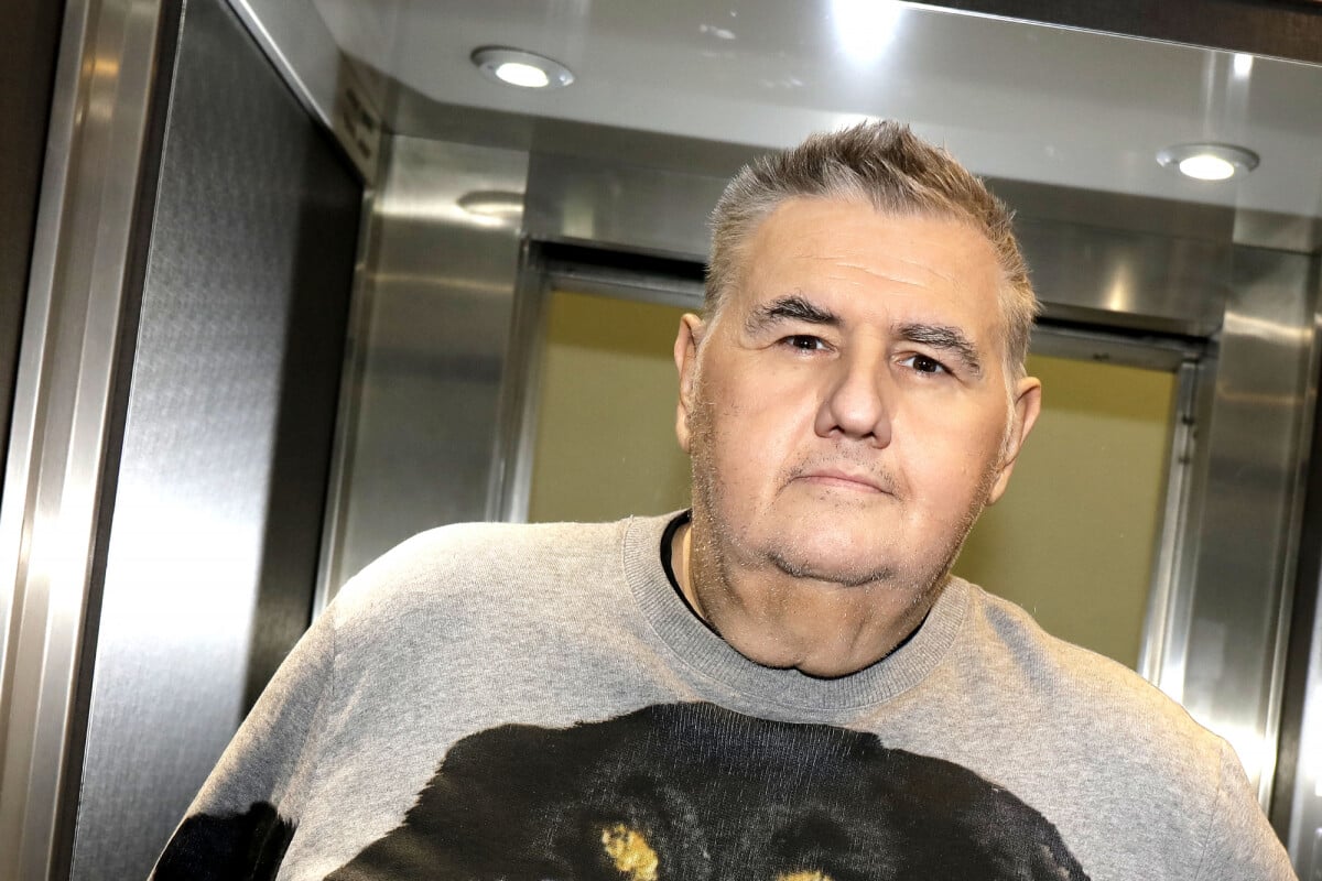 Photo : Portrait de Pierre Ménès. - Purepeople