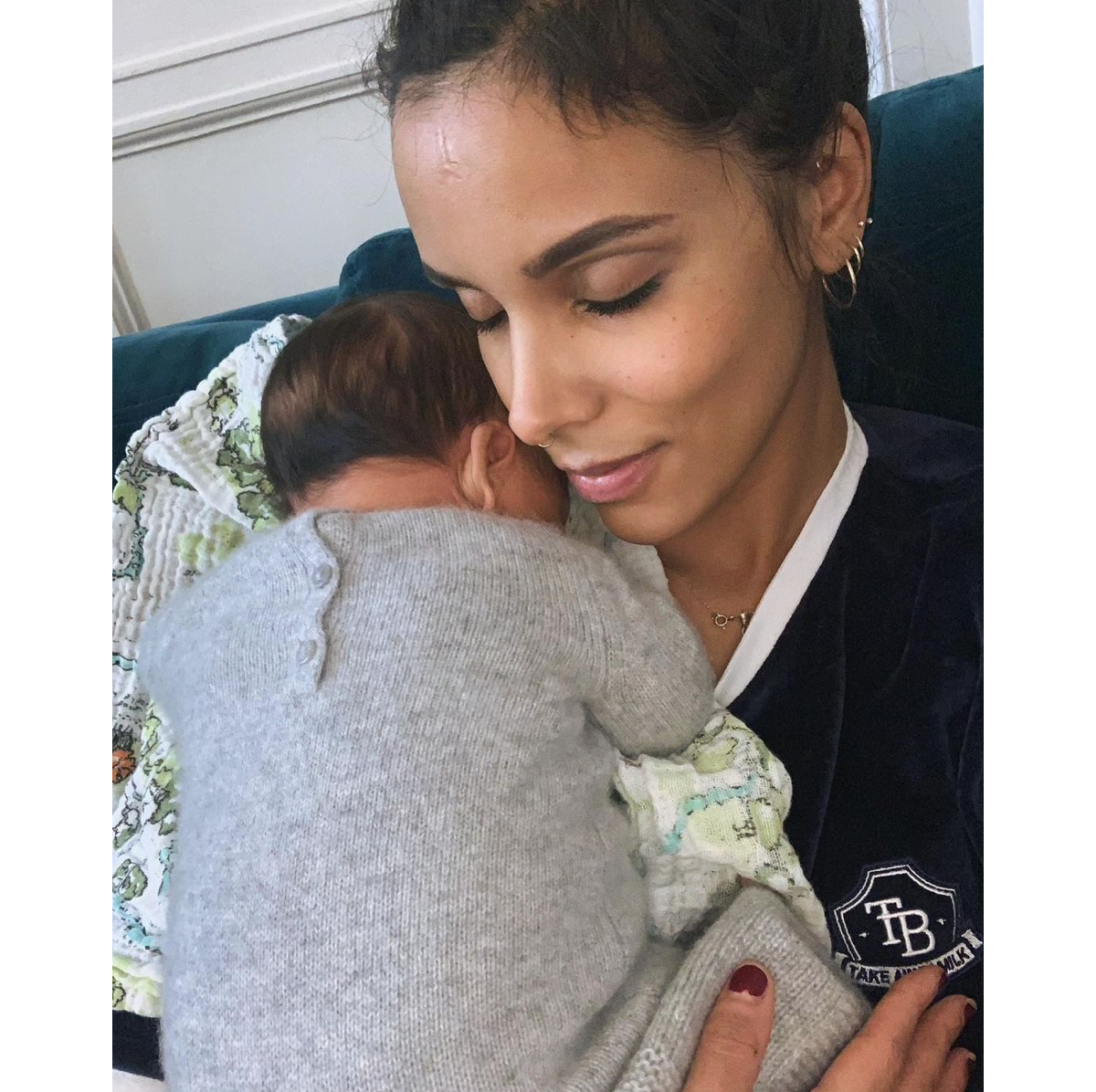 Photo Shym Pose Avec Son Bébé Qui Porte Le Prénom Original De