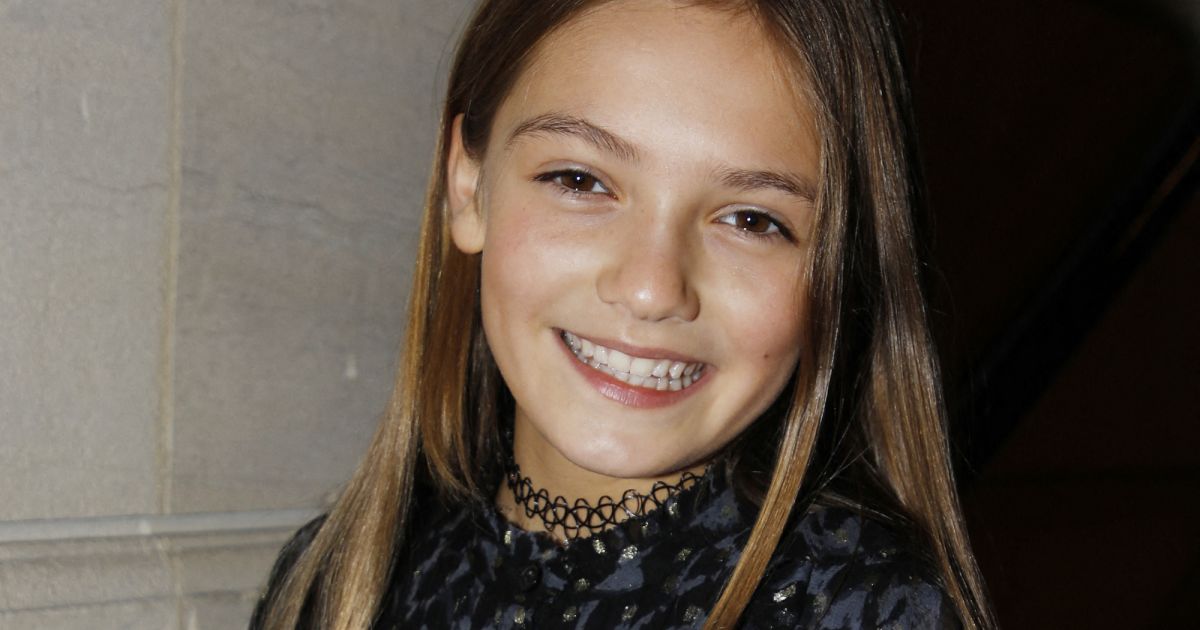 Exclusif - Zoe Clauzure de 'The Voice Kids' - Showcase du spectacle La ...