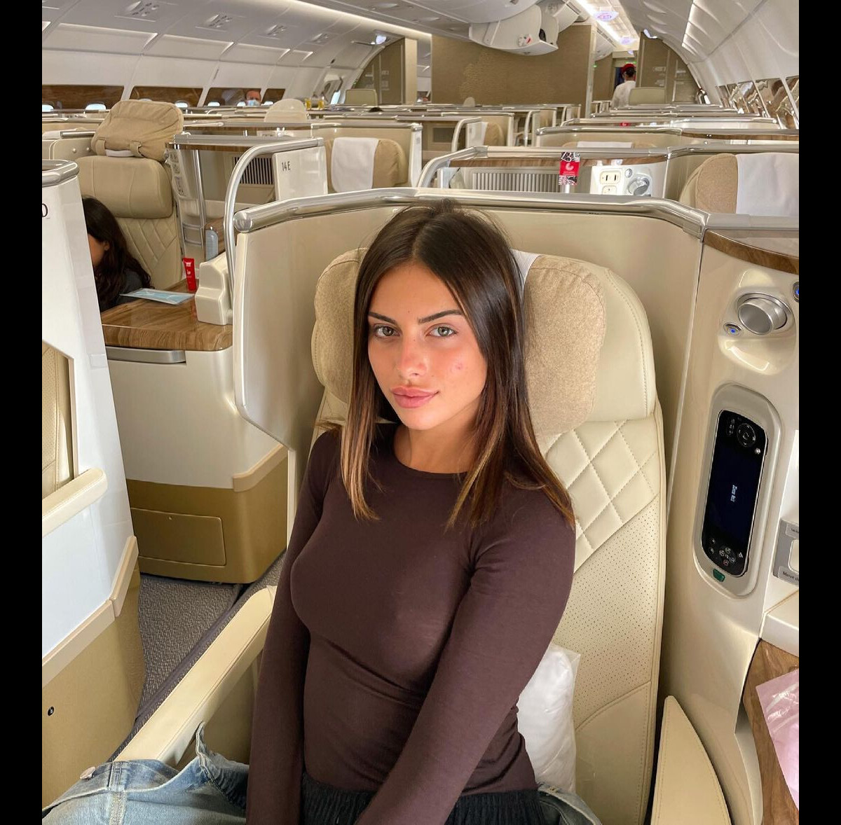 Photo : Giuseppa dans un avion - Purepeople