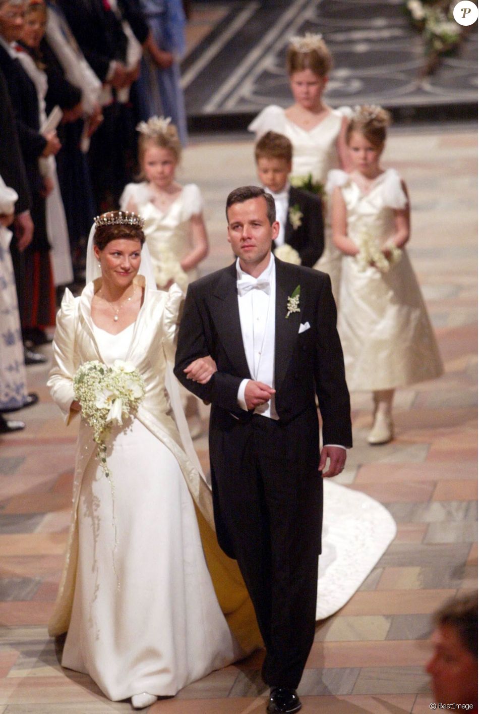 Mariage de la princesse Martha Louise de Norvège et d'Ari Behn, en 2002 ... Mariage de la princesse Martha Louise de Norvège et d'Ari Behn, en 2002 ...