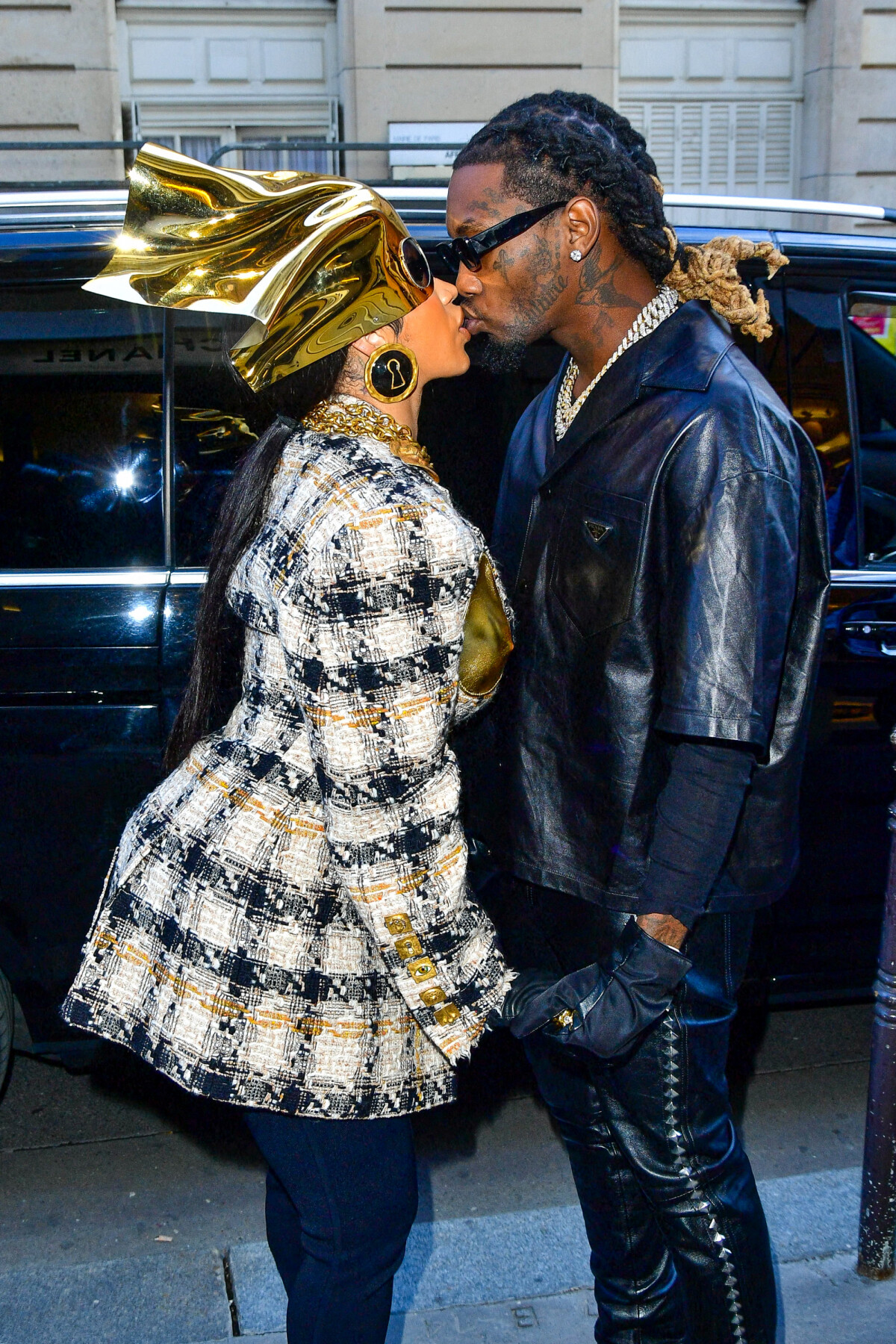 Photo Cardi B Et Son Mari Offset Font Du Shopping à Paris Le 29 Septembre 2021 © Tiziano Da