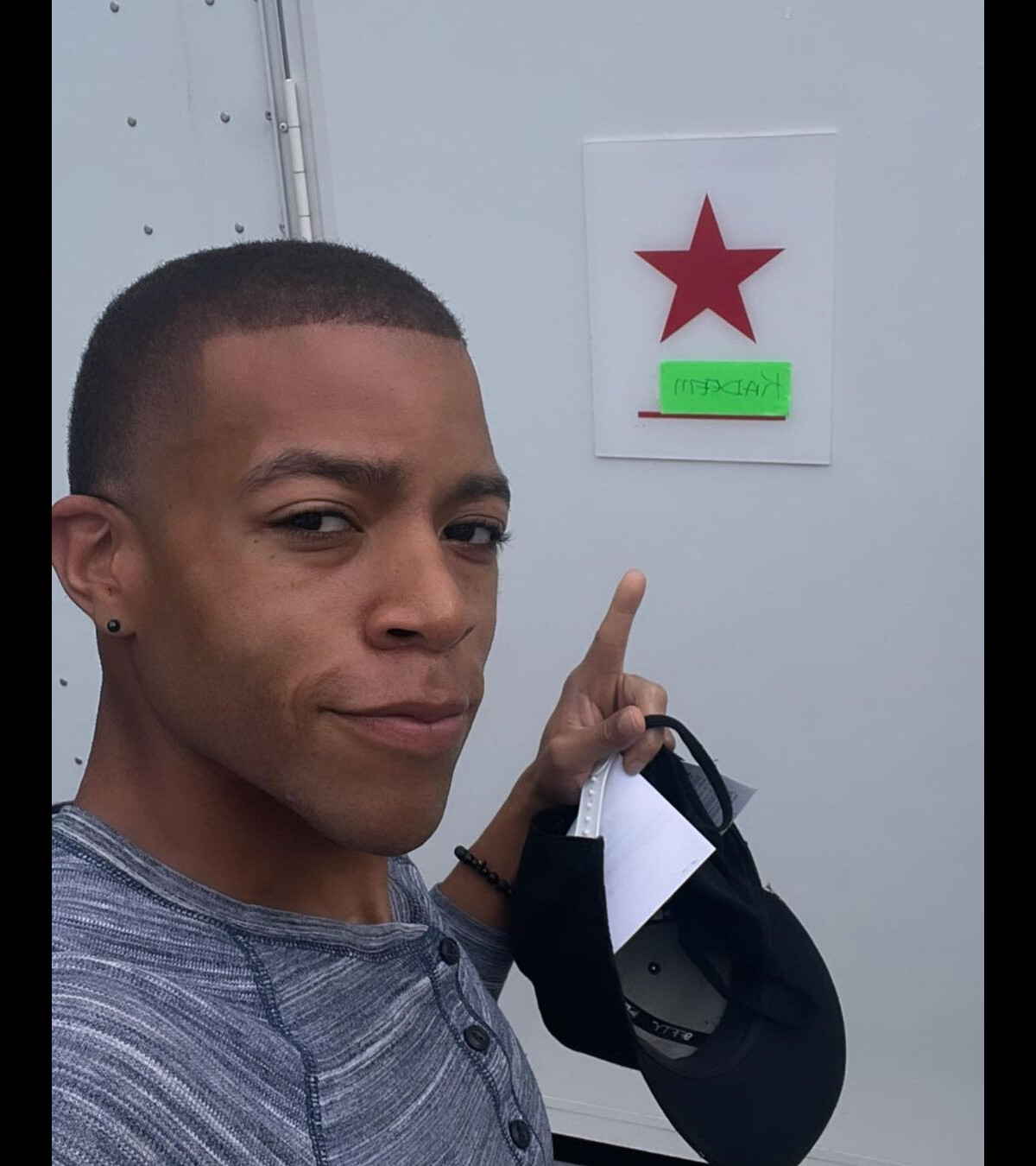 Photo : Moses J Moseley, Instagram. - Purepeople