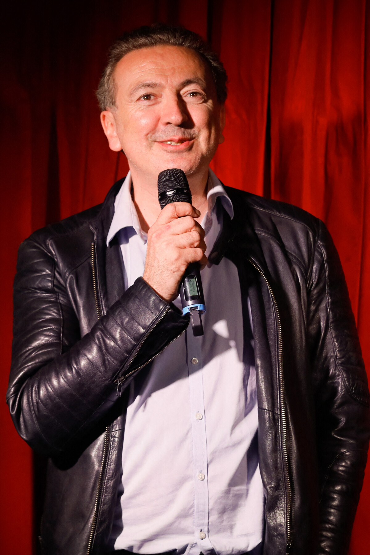 Photo Exclusif Gérald Dahan Au Bateau Théâtre Le Nez Rouge à