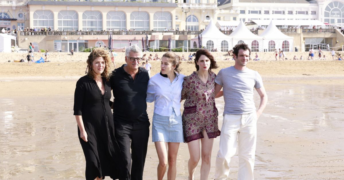 Baya Kasmi, Michel Leclerc, Rebecca Marder, Judith Chemla, Félix Moati ...