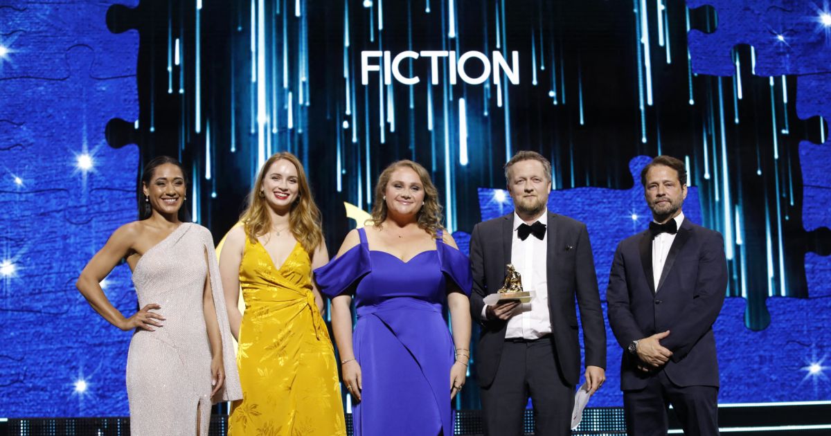 Catriona Renton, Danielle MacDonald, le producteur Harry Williams ...