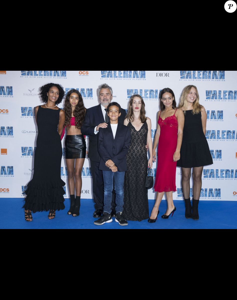 Luc Besson : Sa fille Thalia (20 ans) débarque par surprise dans TPMP ...