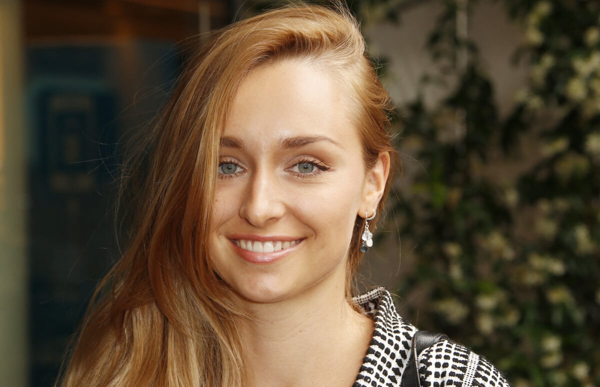 Photo : Emma Smet au village lors des Internationaux de France de ...