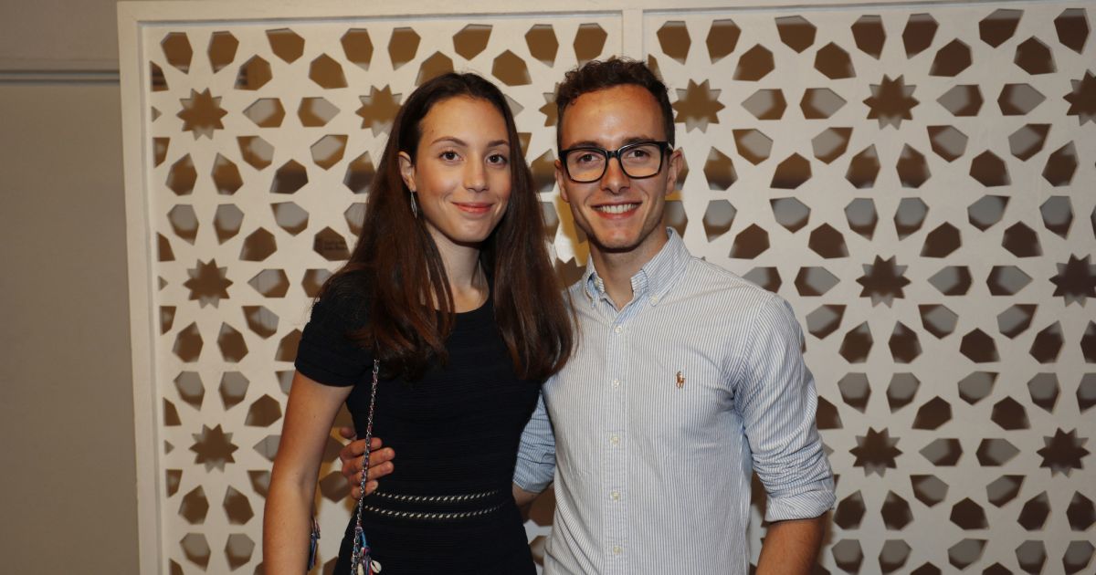Anthoine Hubert et une amie. © Motorsports Images / Panoramic ...