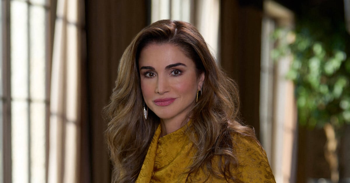 Rania de Jordanie très entourée pour ses 52 ans : une sublime photo de sa famille enrichie ...