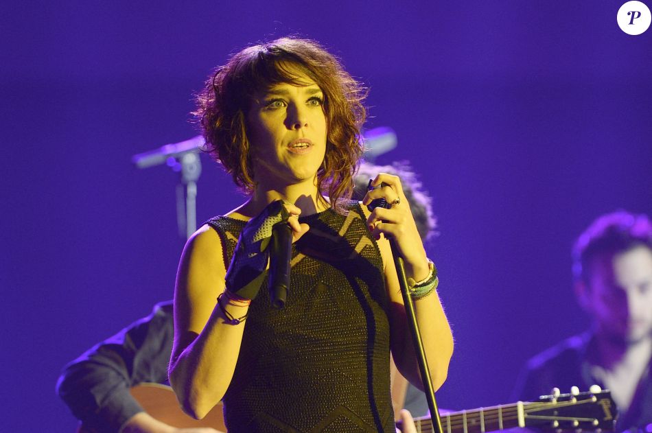 Zaz - Cérémonie des 31 èmes Victoires de la Musique au Zénith de Paris ...