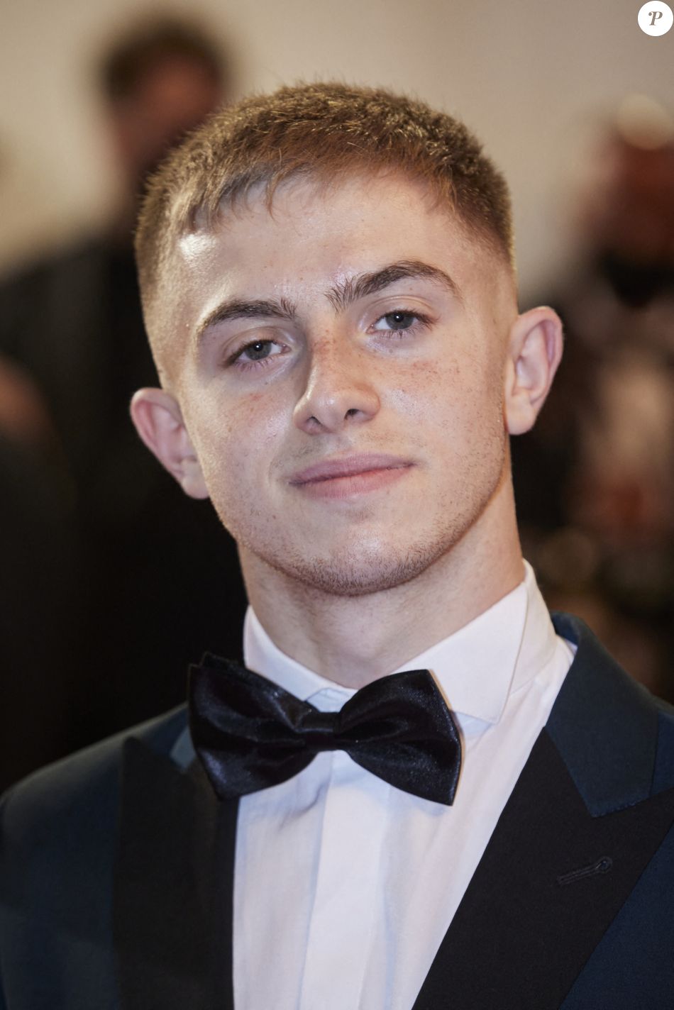 Michou (youtubeur) - Montée des marches du film Titane lors du 74ème ...