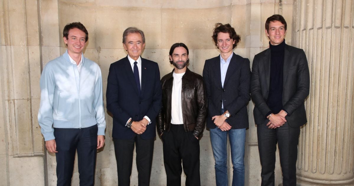 Frédéric Arnault, Bernard Arnault, Nicolas Ghesquière, Jean Arnault et ...