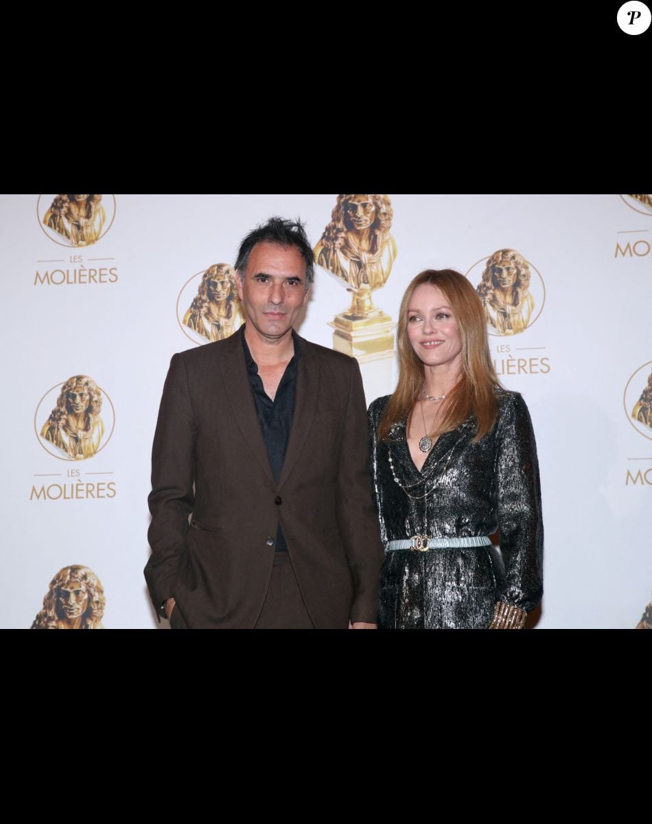 Vanessa Paradis avec son mari Samuel Benchetrit : malgré un souci de ...
