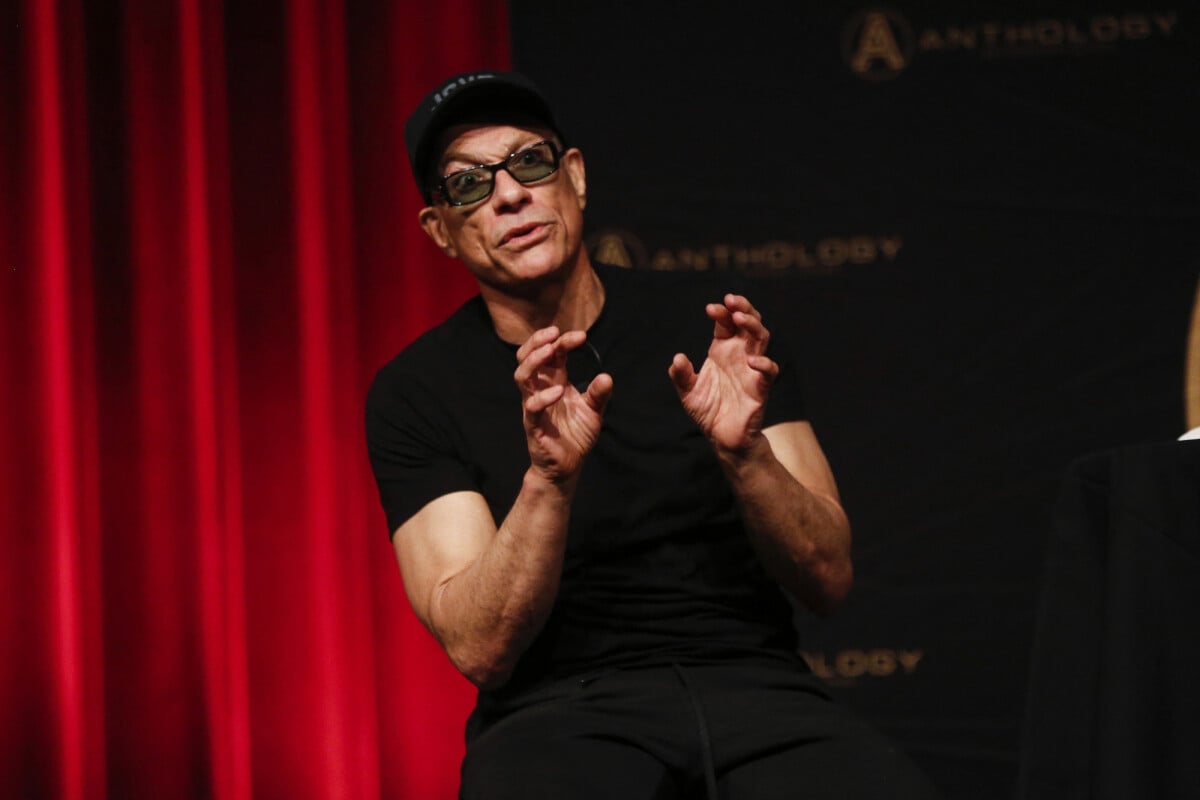 Photo : Jean-Claude Van Damme sur scène à Sydney pour l'événement An ...
