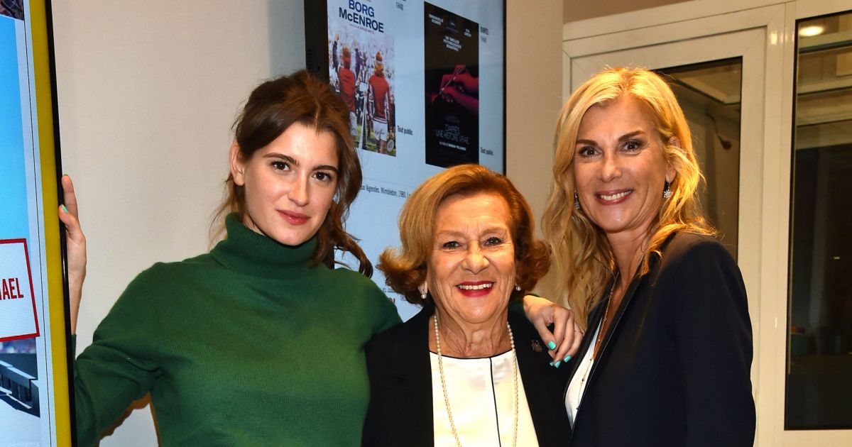 Exclusif - Doina Trandabur avec sa fille Michèle Laroque et sa petite ...