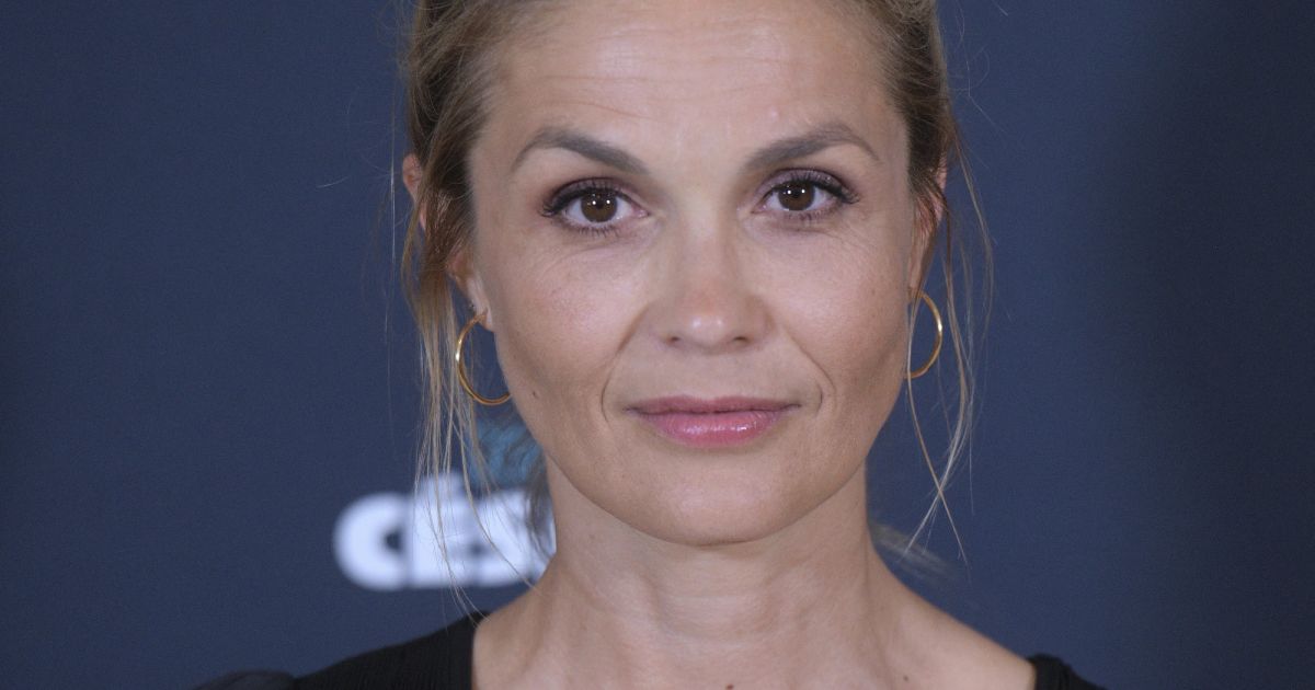 Barbara Schulz - Photocall du 9ème dîner de gala des Nuits En Or 2019 à ...