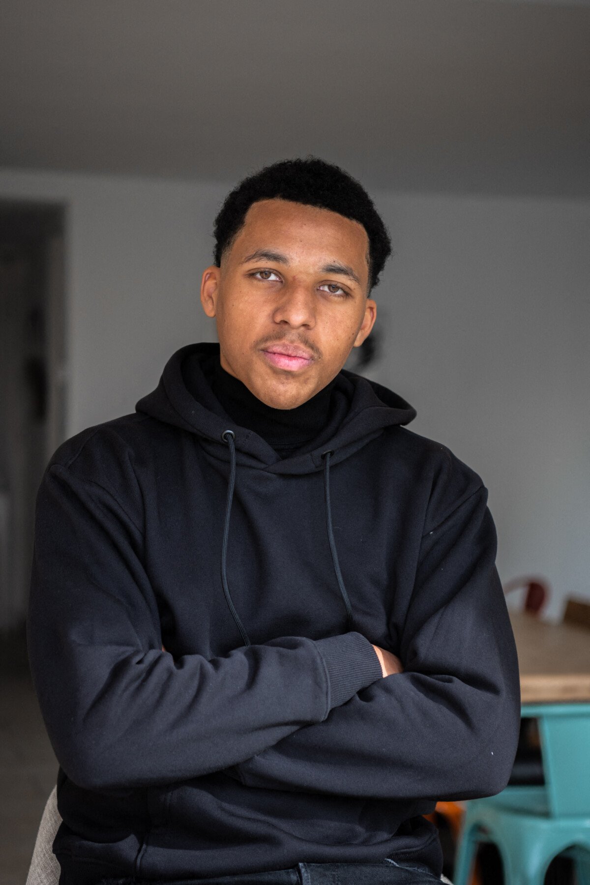 Photo : Exclusif - Isaac Diouf pose dans sa maison à Marseille, France ...