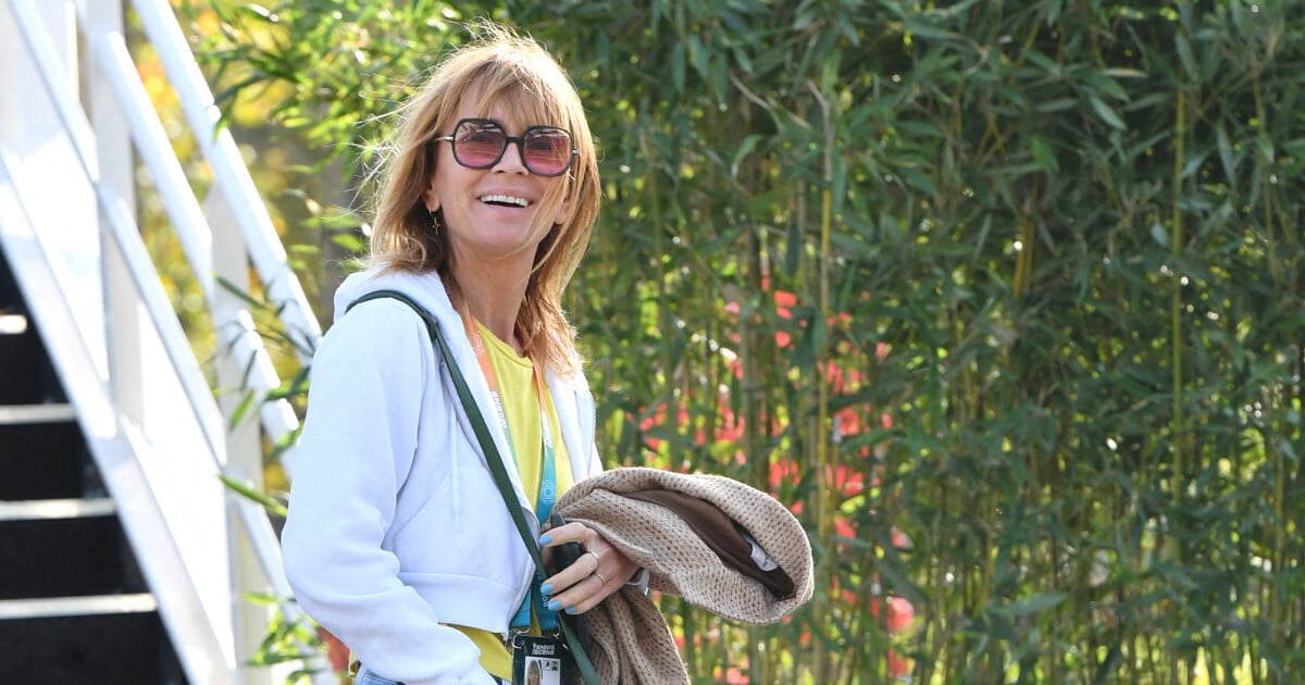 Axelle Laffont radieuse : rare apparition avec son jeune amoureux, le ...