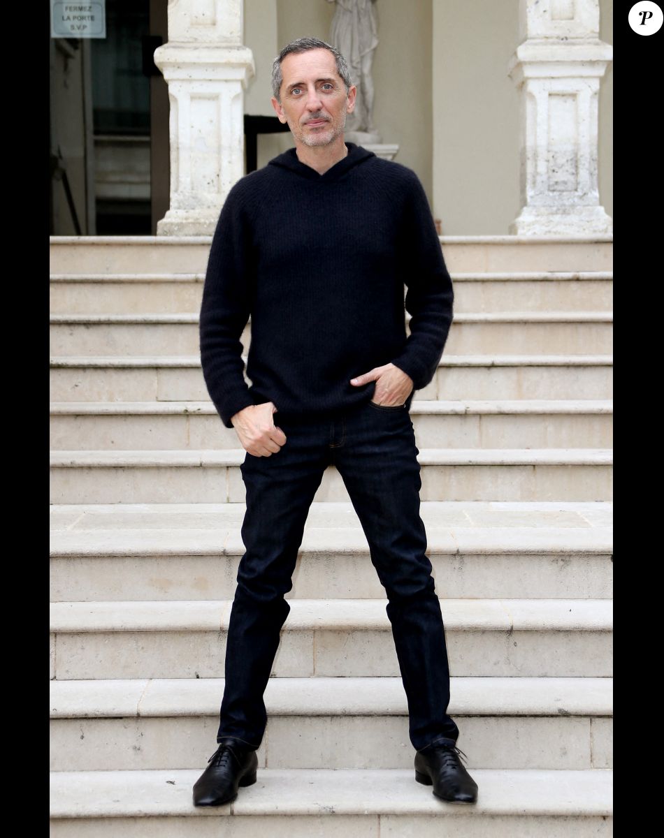 Gad Elmaleh en couple avec une célèbre journaliste : la décision ...
