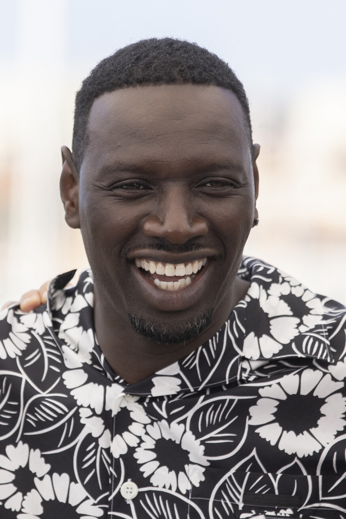 Photo : Omar Sy au photocall du film "Tirailleurs" (Un certain regard ...