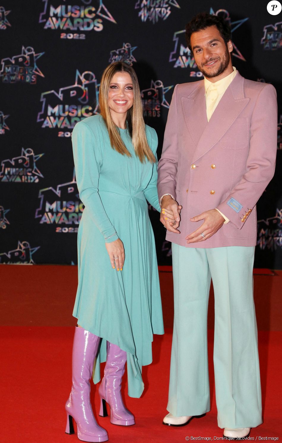 Amir et sa femme Lital Haddad au photocall de la 24ème édition des NRJ ...