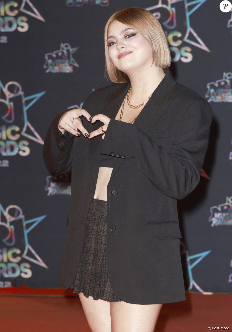Louane au photocall de la 24ème édition des NRJ Music Awards (NMA) au ...