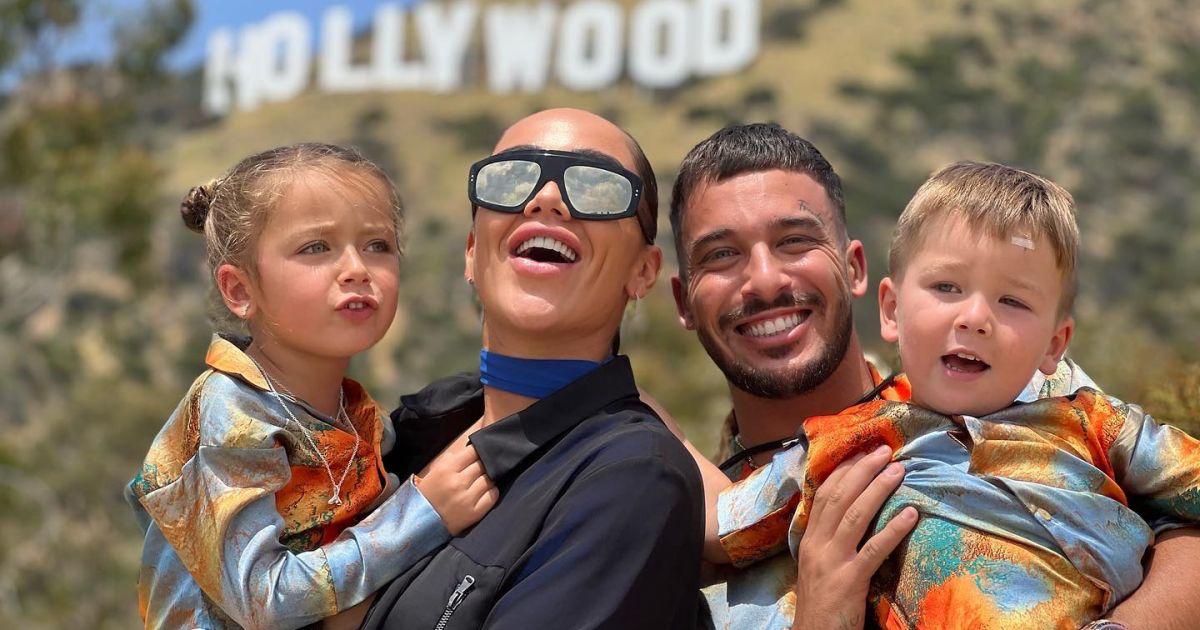 Jazz et Laurent Correia avec leurs enfants Chelsea et Cayden - Purepeople Jazz et Laurent Correia avec leurs enfants Chelsea et Cayden - Purepeople