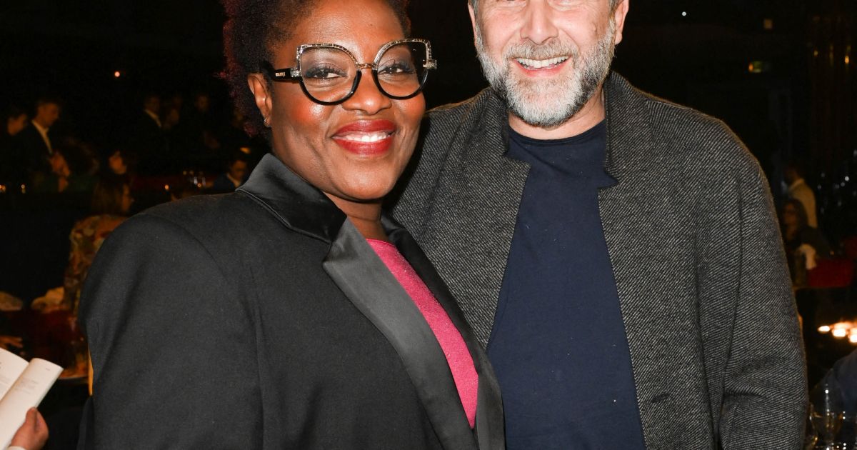 Exclusif - Claudia Tagbo, Arthur Benzaquen - People au spectacle ...