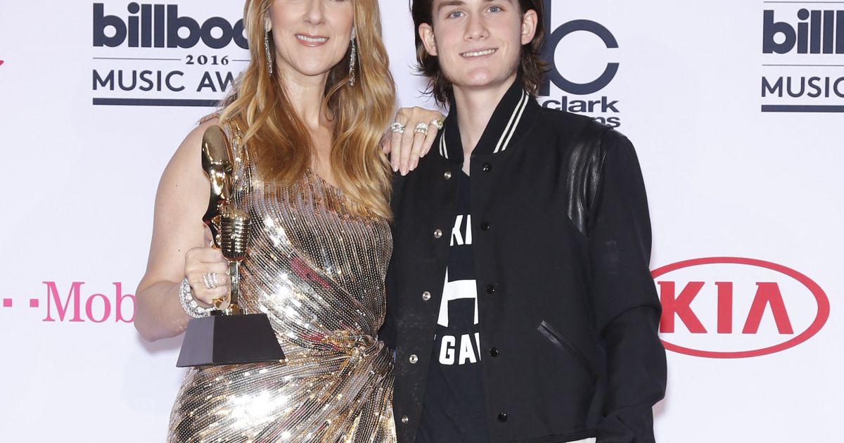 Céline Dion et son fils René Charles Angélil au press room de la soirée ...