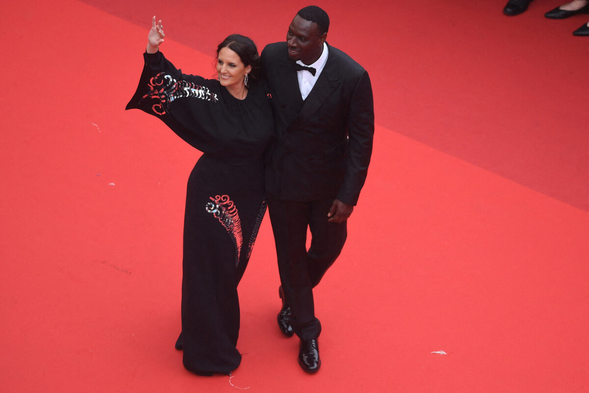 Photo : Omar Sy et sa femme Hélène - Montée des marches du film " Top ...