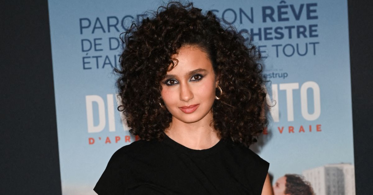 Oulaya Amamra - Première du film Divertimento au cinéma Le Grand Rex à ...