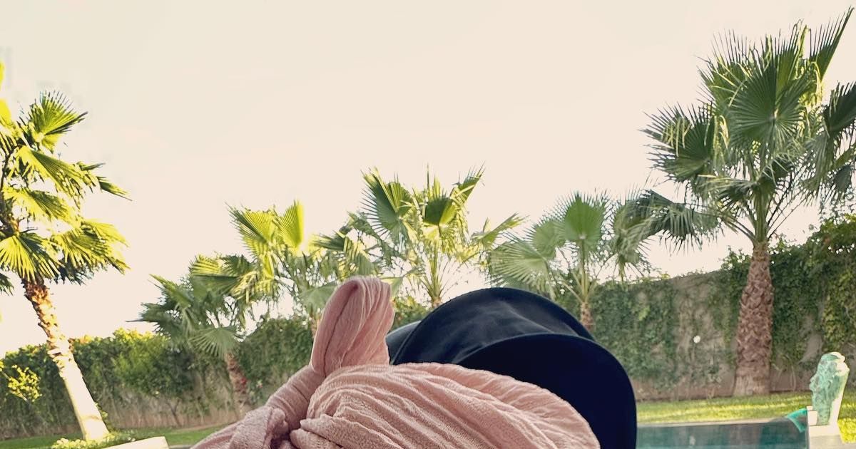 Slimane et sa fille Esmeralda sur Instagram. Le 2 janvier 2022 ...