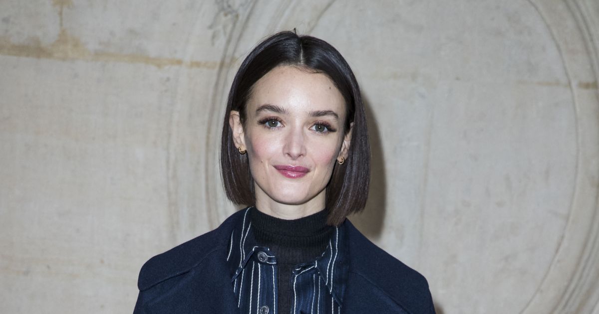 Charlotte Le Bon - People au défilé de mode Haute-Couture printemps-été ...