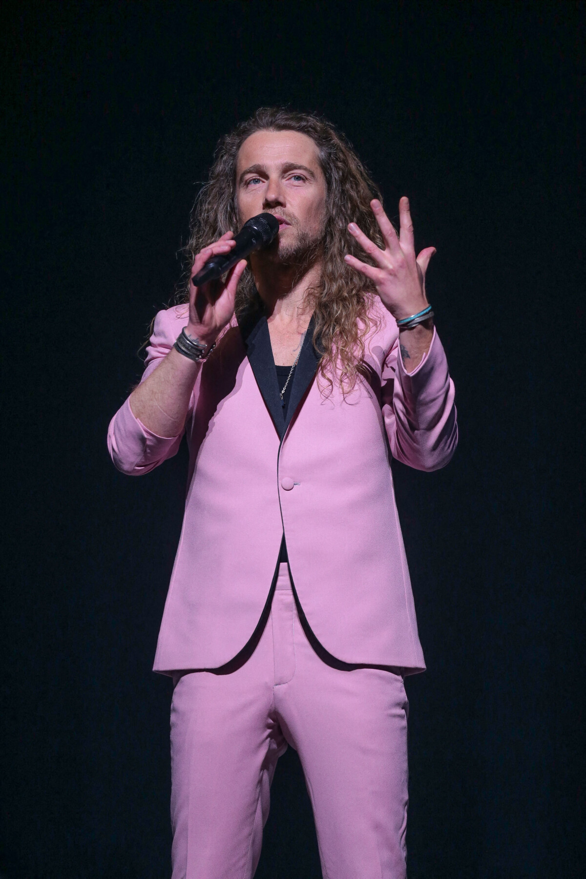 Photo : Exclusif - Julien Doré est en concert au Zenith Arena à Lille ...