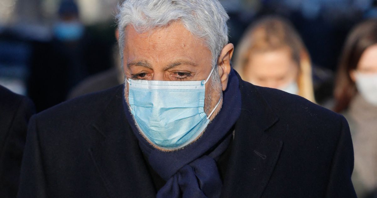 Enrico Macias - Obsèques de Robert Castel (de son vrai nom Robert Moyal ...