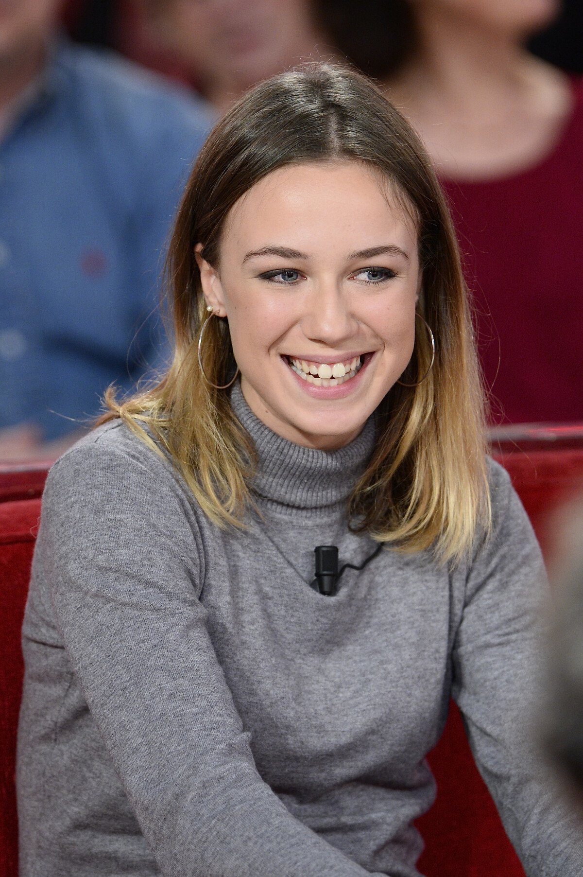 Photo : Zoé Marchal - Enregistrement de l'émission "Vivement Dimanche" à Paris le 15 Décembre ...