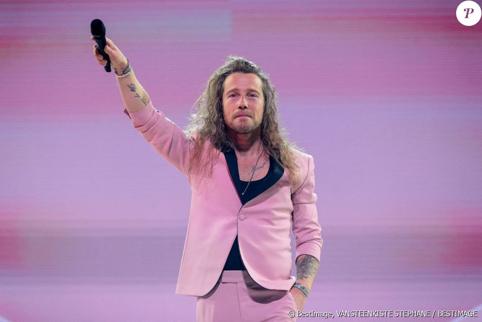 Exclusif - Julien Doré est en concert au Zenith Arena à Lille le 10 ...