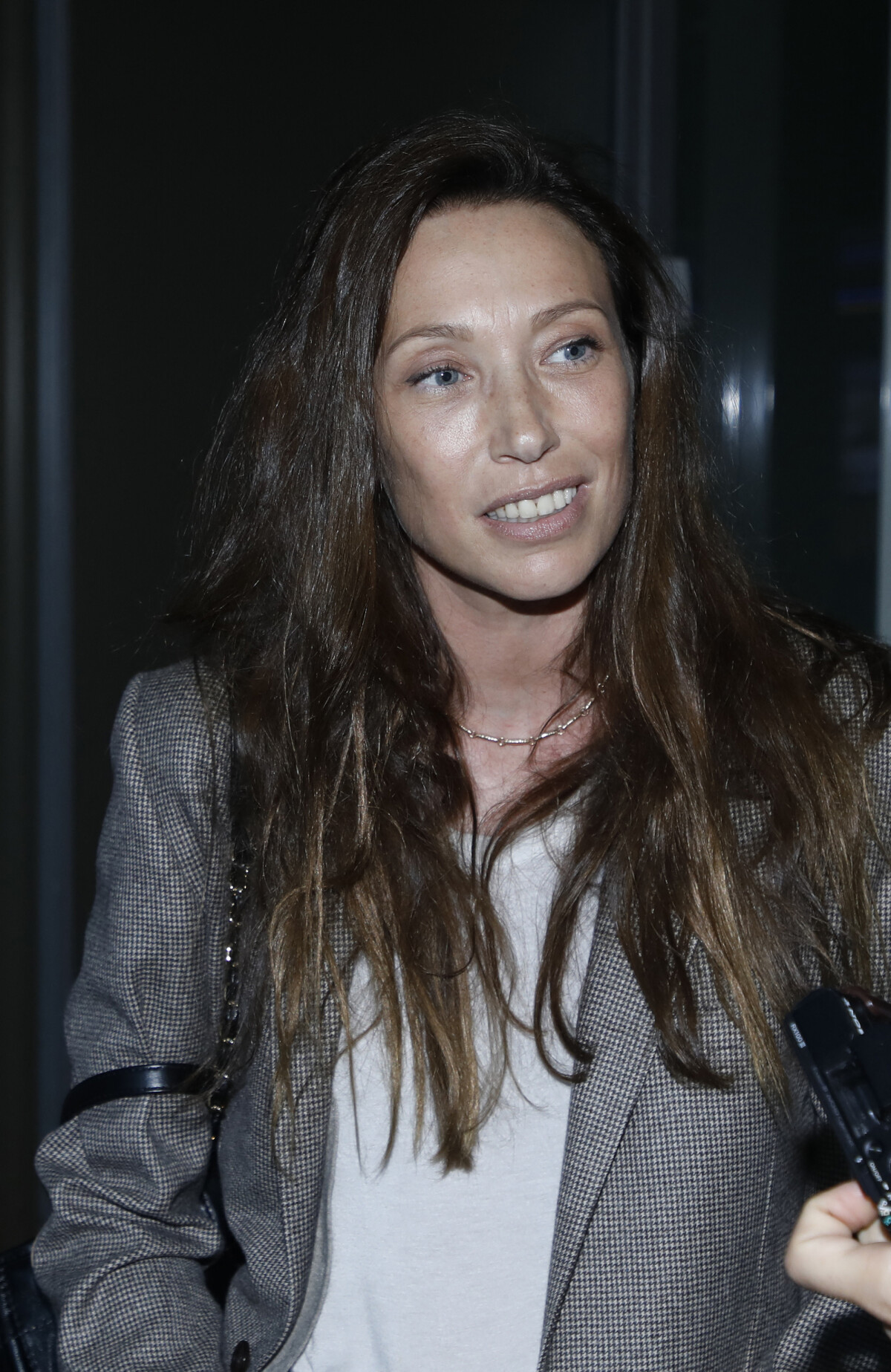 Vidéo : C'est le Jour-J. Laura Smet - Les célébrités arrivent à l ...