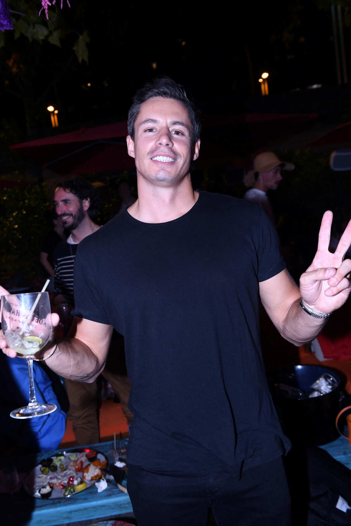 Photo : Valentin Lucas à l'anniversaire de Malika Ménard au "Medellin ...