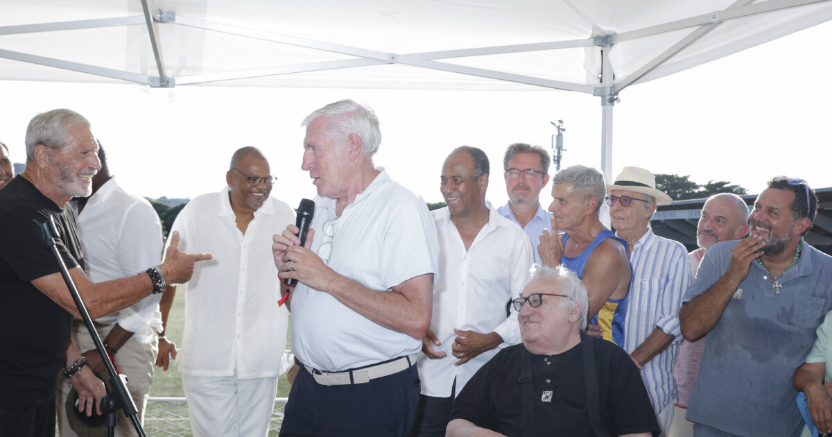 PHOTOS Jean-Claude Darmon avec d'anciennes gloires du football français ...