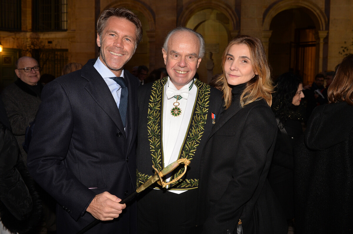 Photo : Frédéric Mitterrand, le prince Emmanuel-Philibert de Savoie et ...