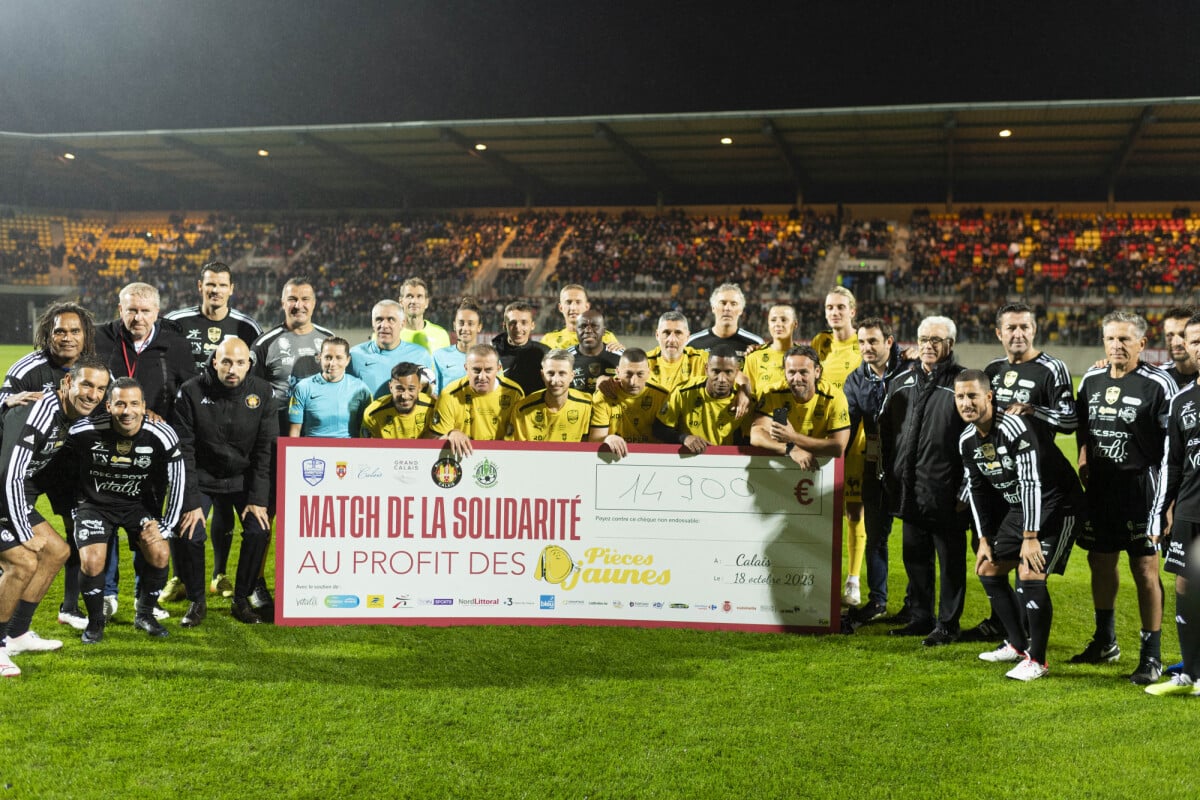 Photo : Daniel Van Buyten, Wilfrid Mbappé, Mathieu Debuchy, Laurent ...