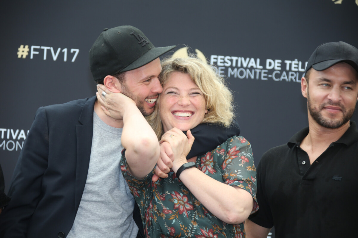 Photo : Ali Marhyar, Cécile Bois et Raphaël Lenglet lors du photocall ...