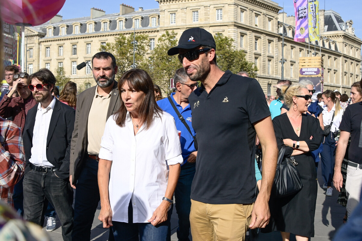 Photo : Anne Hidalgo ( Maire de Paris ) Tony Estanguet ( président du comité d' organisation des ...