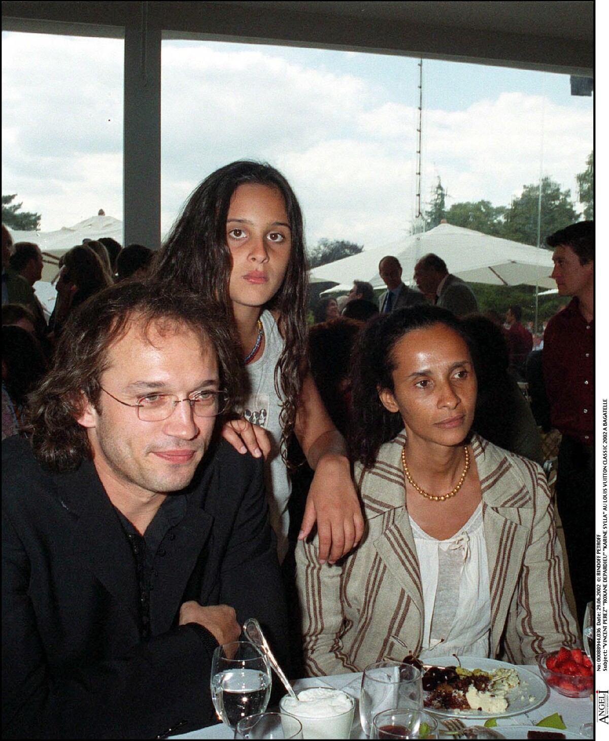 Photo : Vincent Perez, Roxane Depardieu et Karine Silla au Louis ...